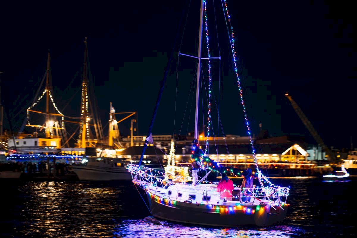 Newport Boat Parade 2025